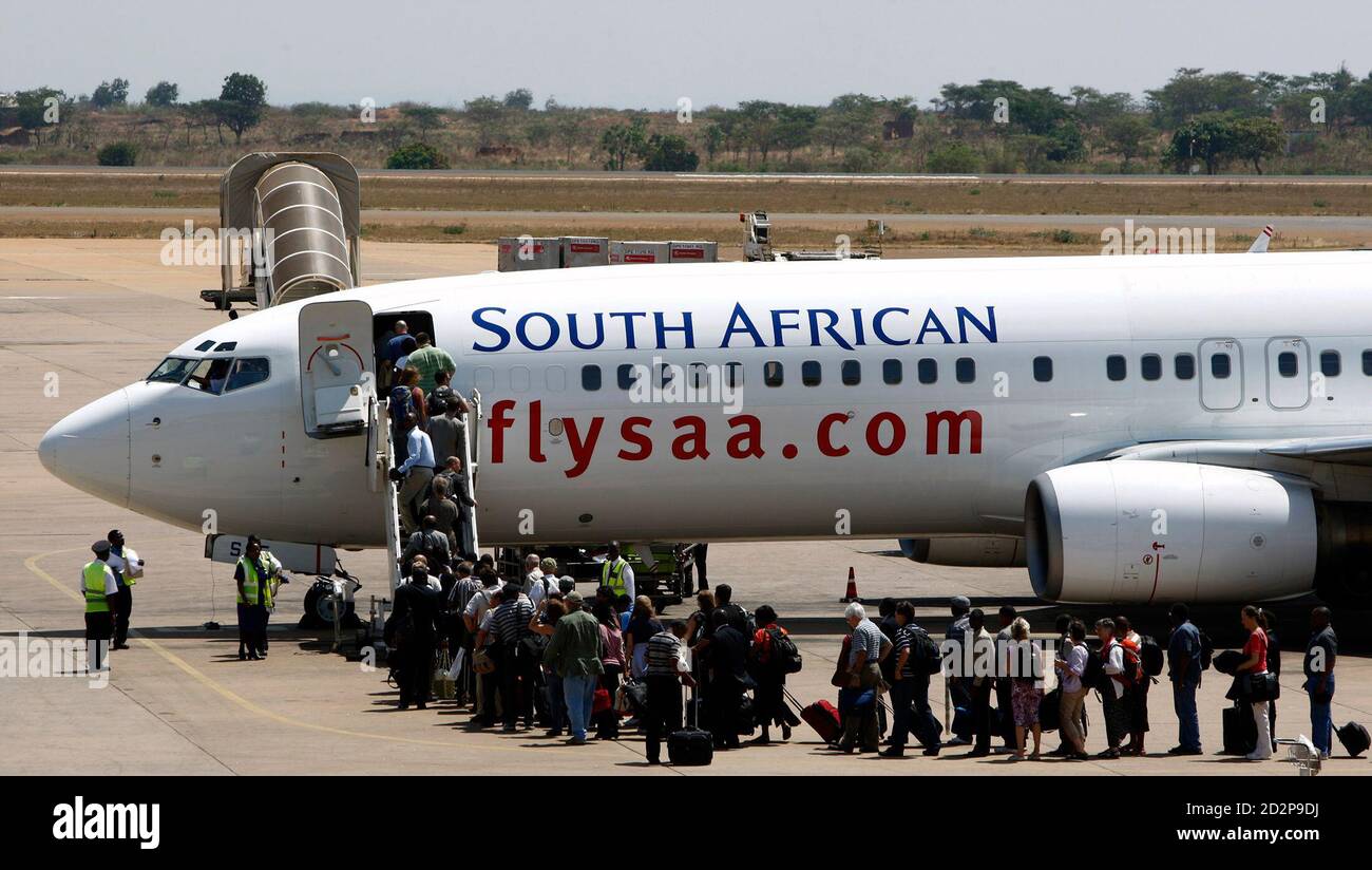 Kamuzu international airport hi-res stock photography and images - Alamy