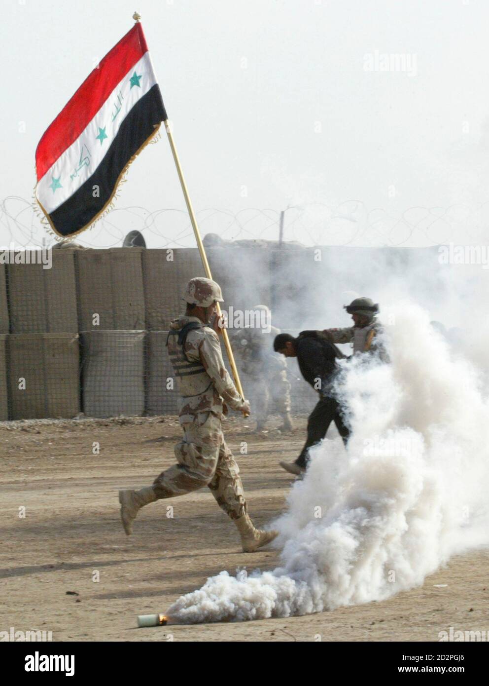 Iraqi army day ceremony hi-res stock photography and images - Alamy