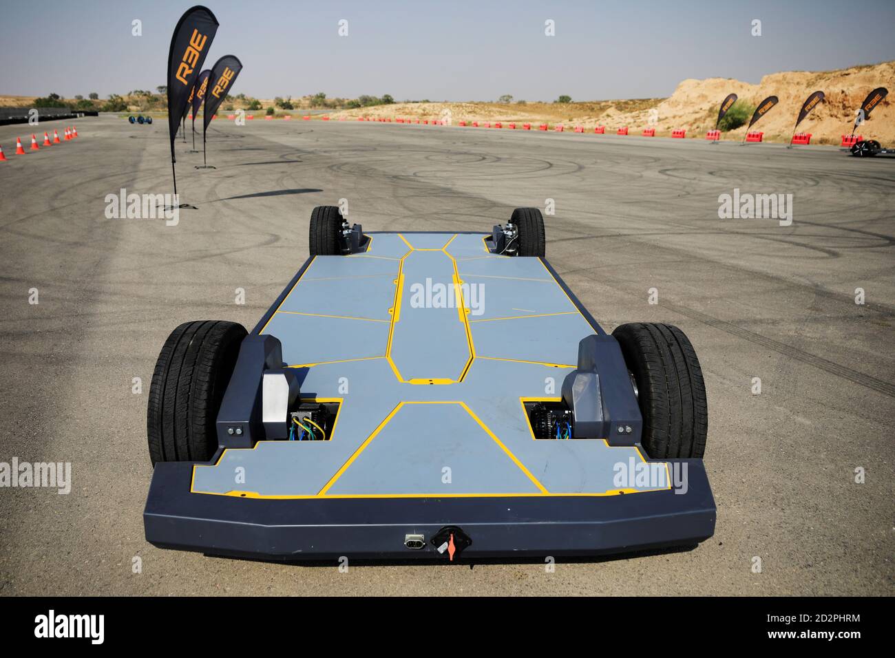Rolling chassis hi-res stock photography and images - Alamy