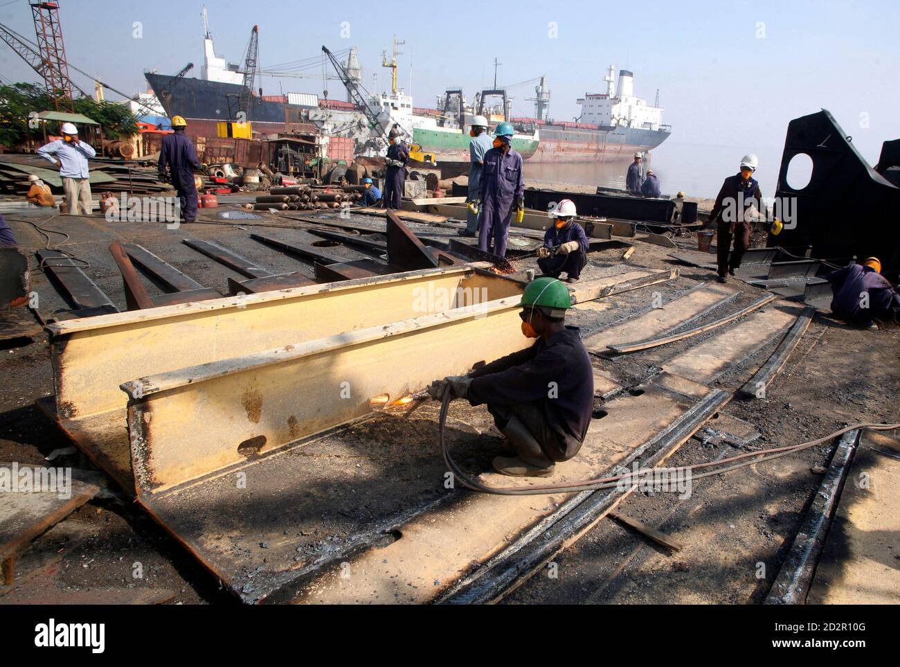 Shipyards India High Resolution Stock Photography and Images - Alamy