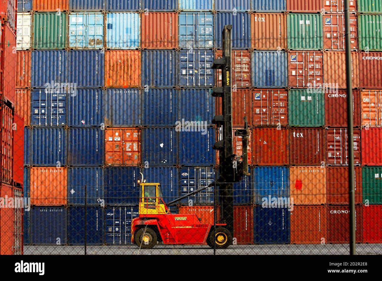 Rising shipping costs container containers hi-res stock photography and ...