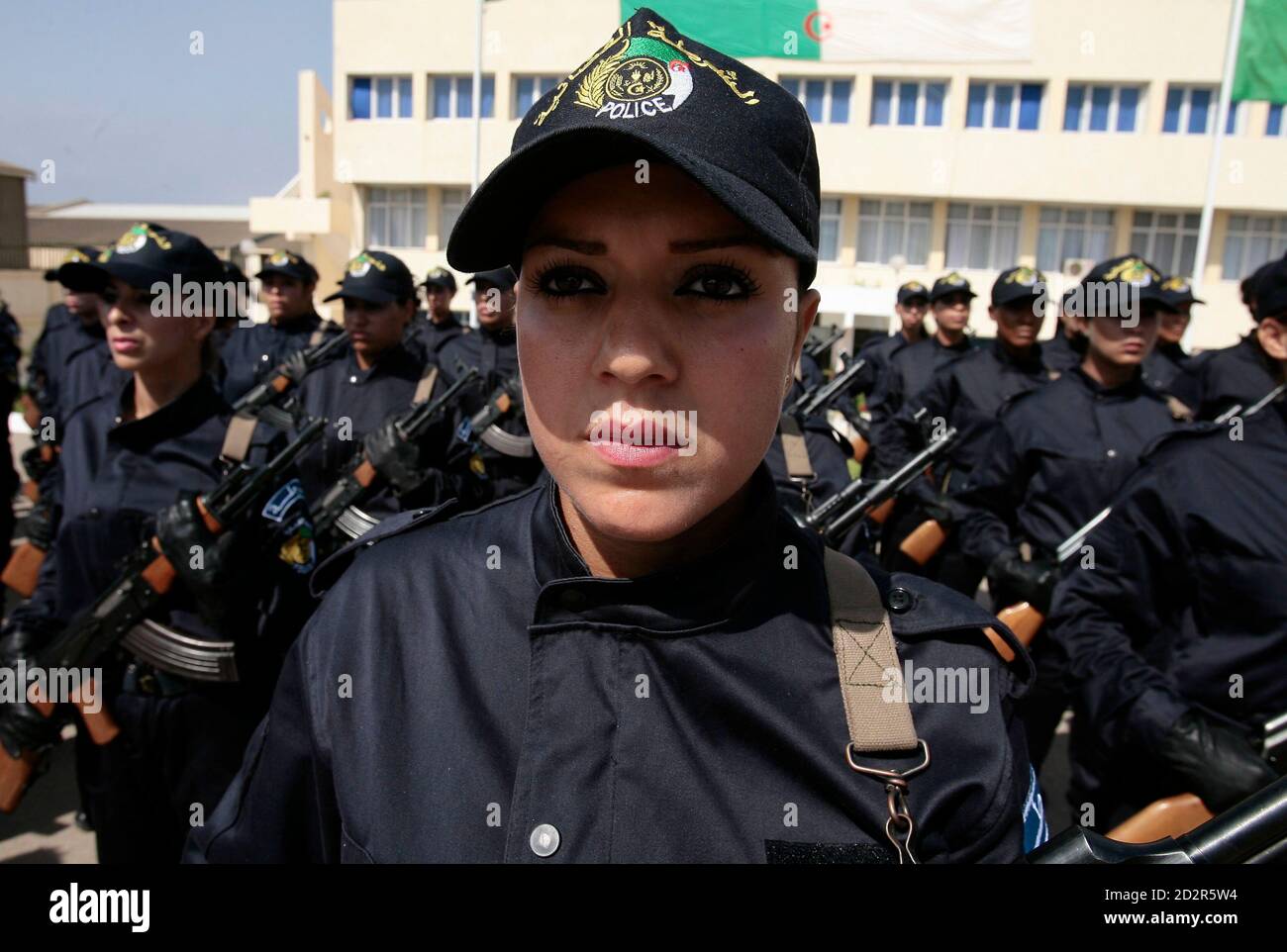 Police female africa hi-res stock photography and images - Alamy