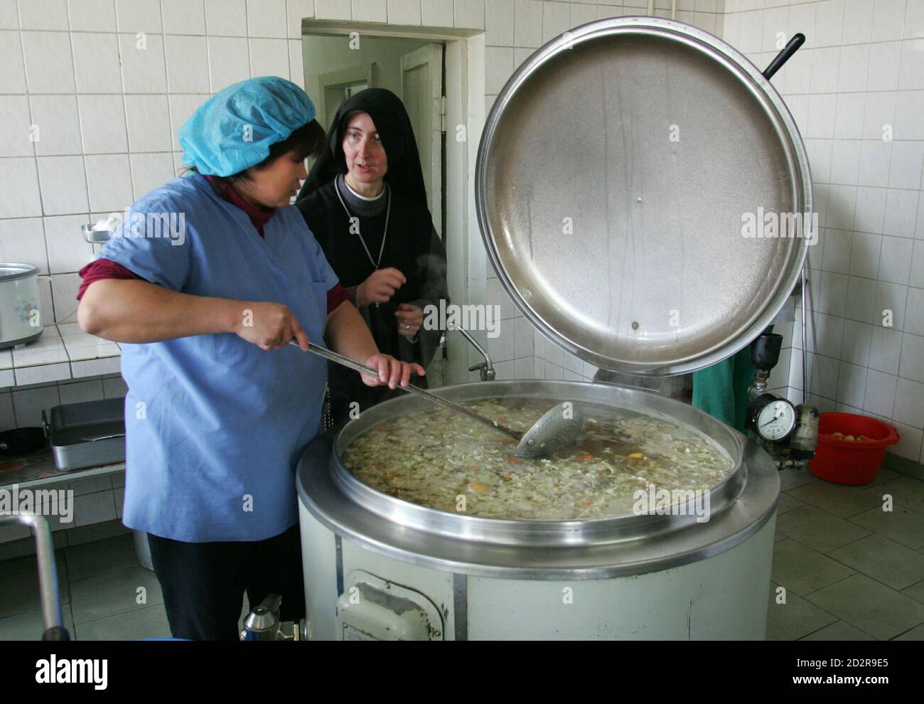 Mongolian cook hi-res stock photography and images - Alamy