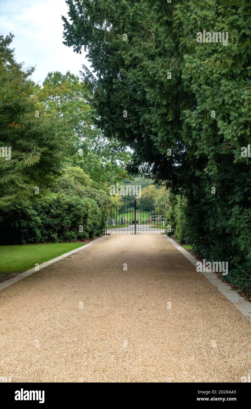 English country house driveway Stock Photo - Alamy