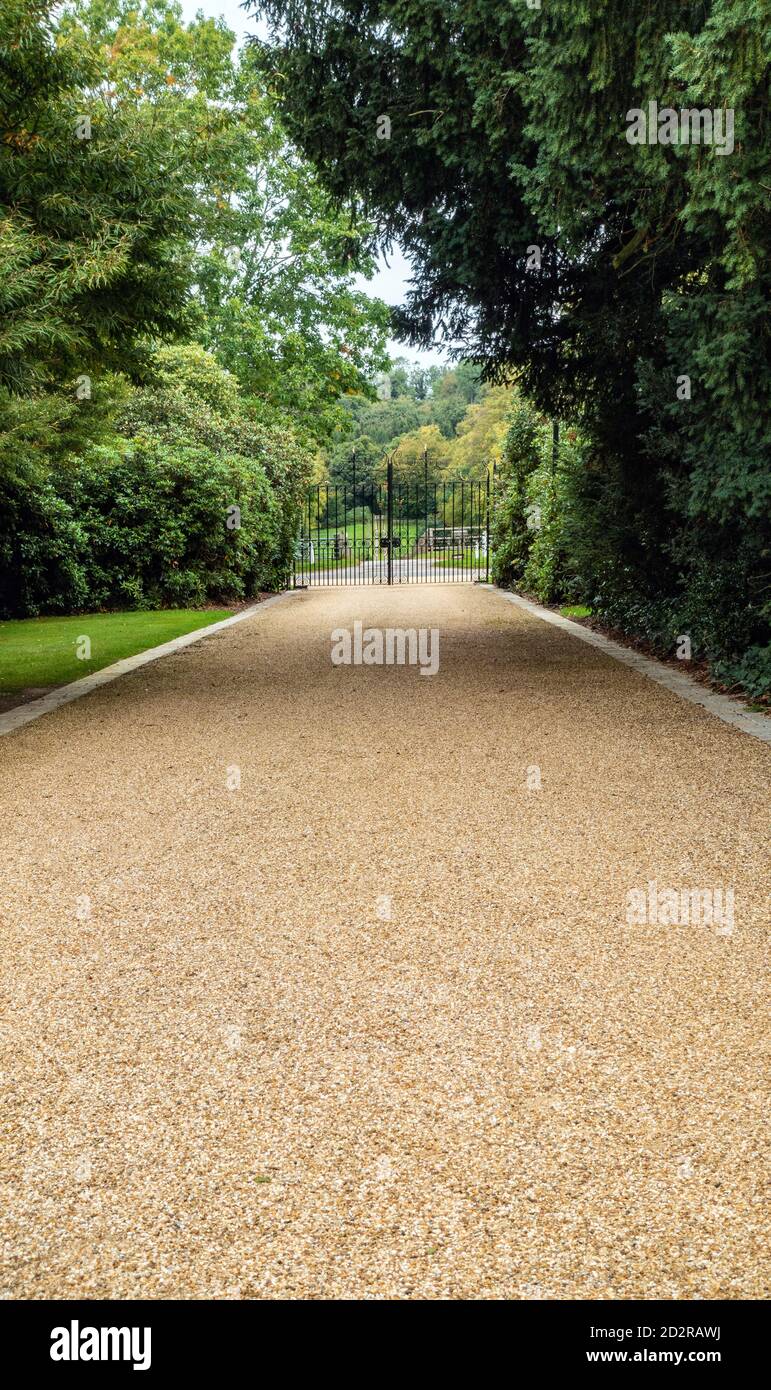 English country house driveway Stock Photo - Alamy