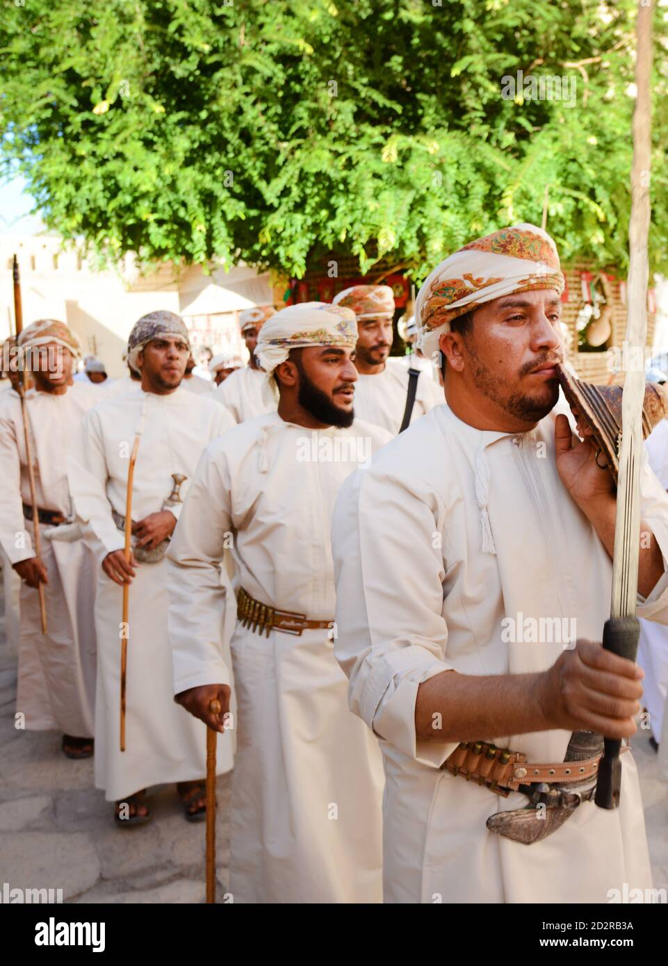 Traditional Omani sword dance in Nizwa fort, Oman Stock Photo - Alamy