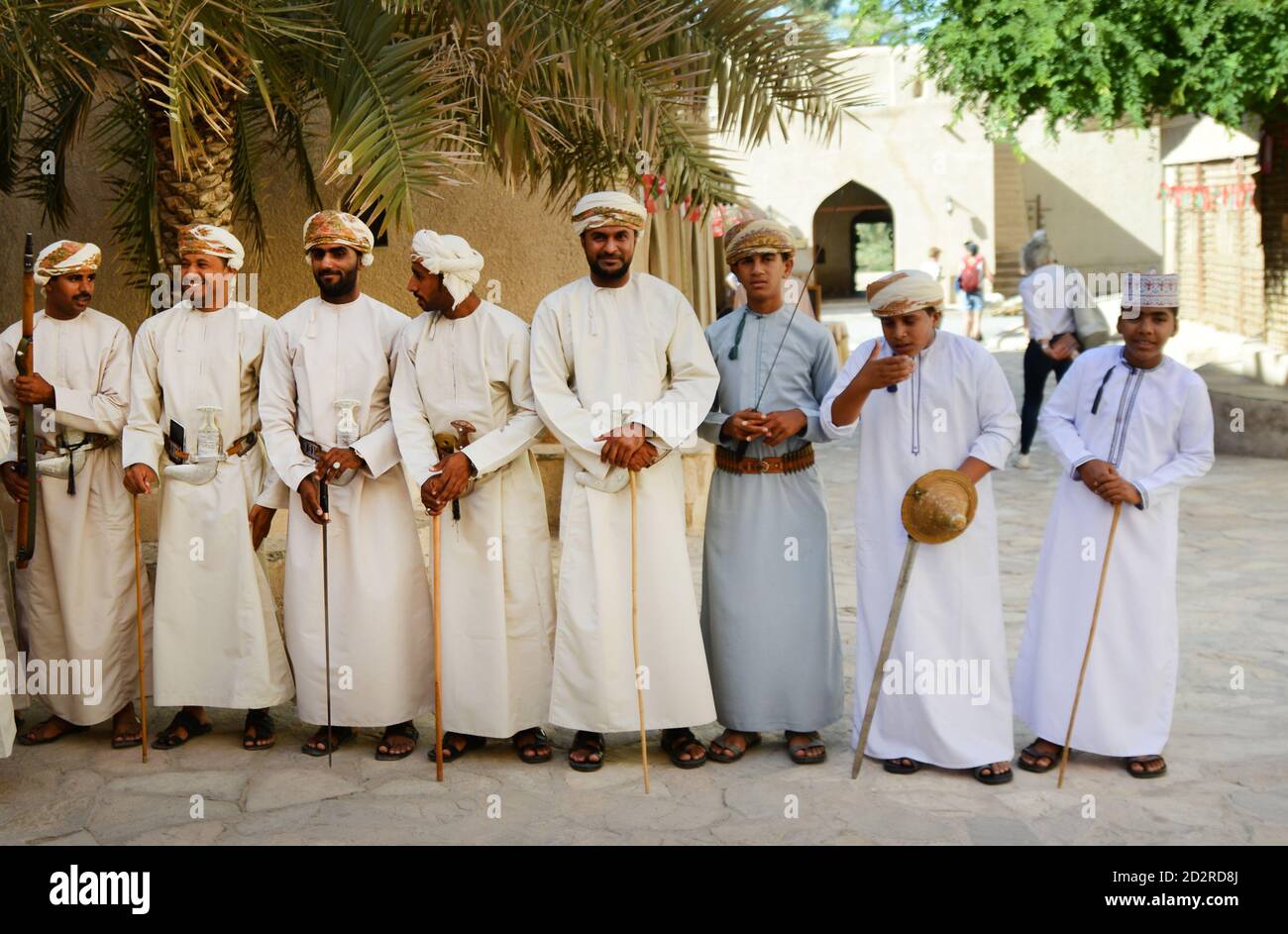 Traditional Omani sword dance in Nizwa fort, Oman Stock Photo - Alamy