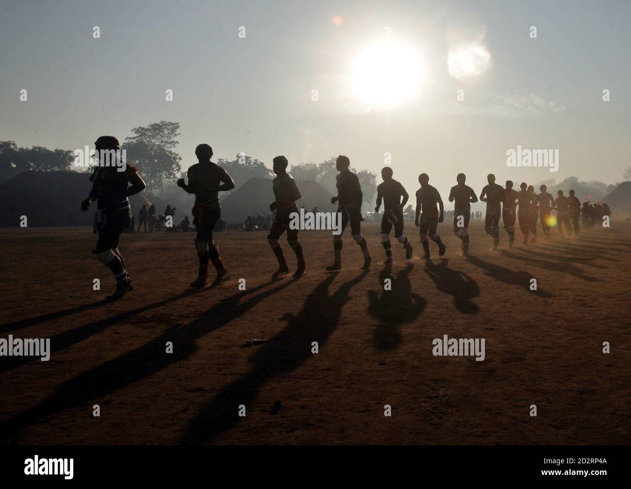 Xingu tribe dance hi-res stock photography and images - Alamy