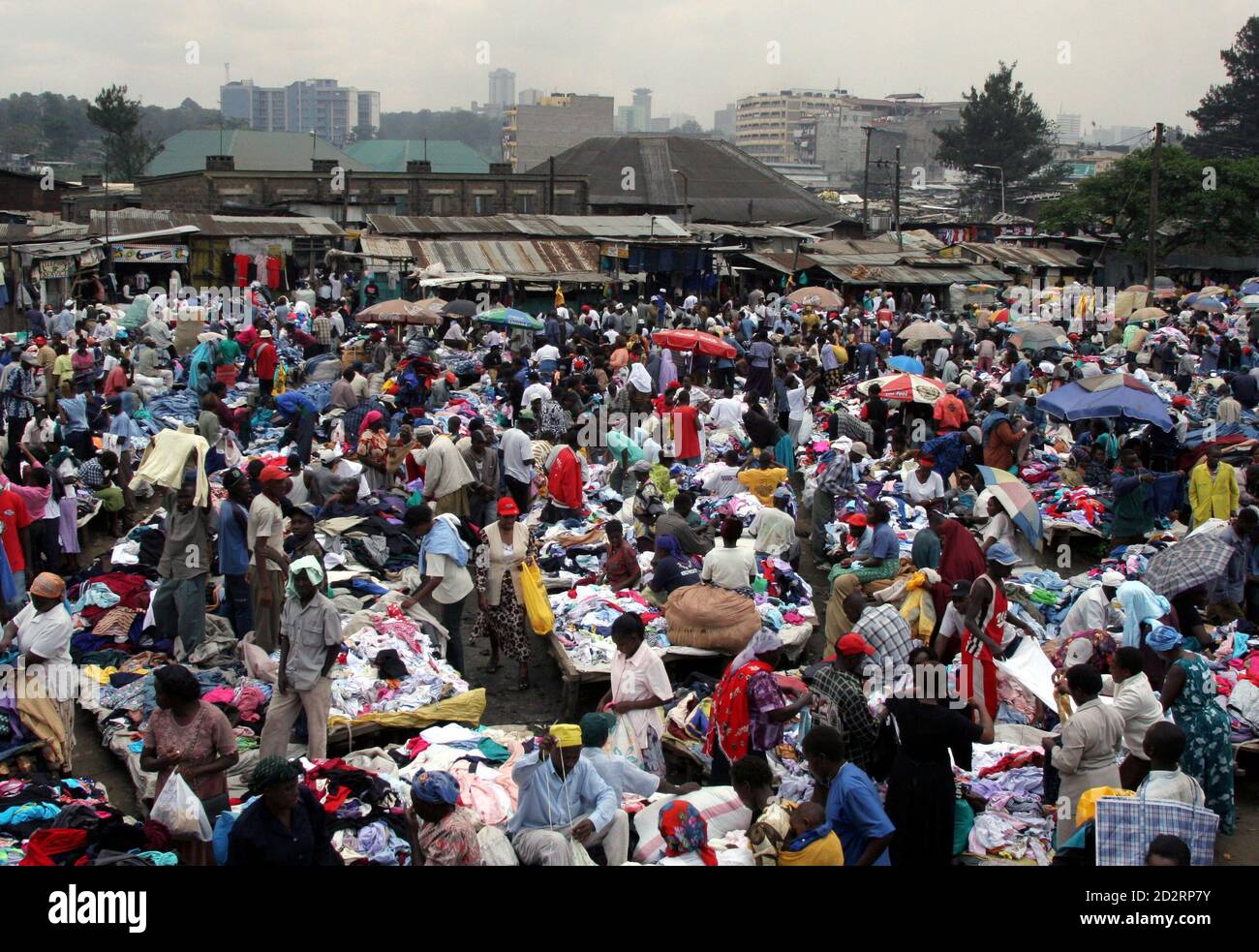 Market mitumba hi-res stock photography and images - Alamy