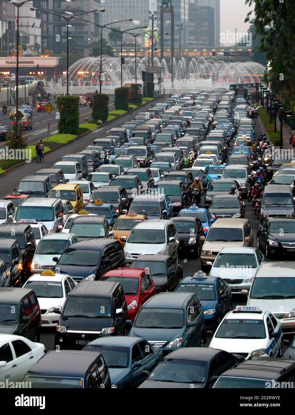 Traffic jam at rush hour in jakarta hi-res stock photography and images - Alamy