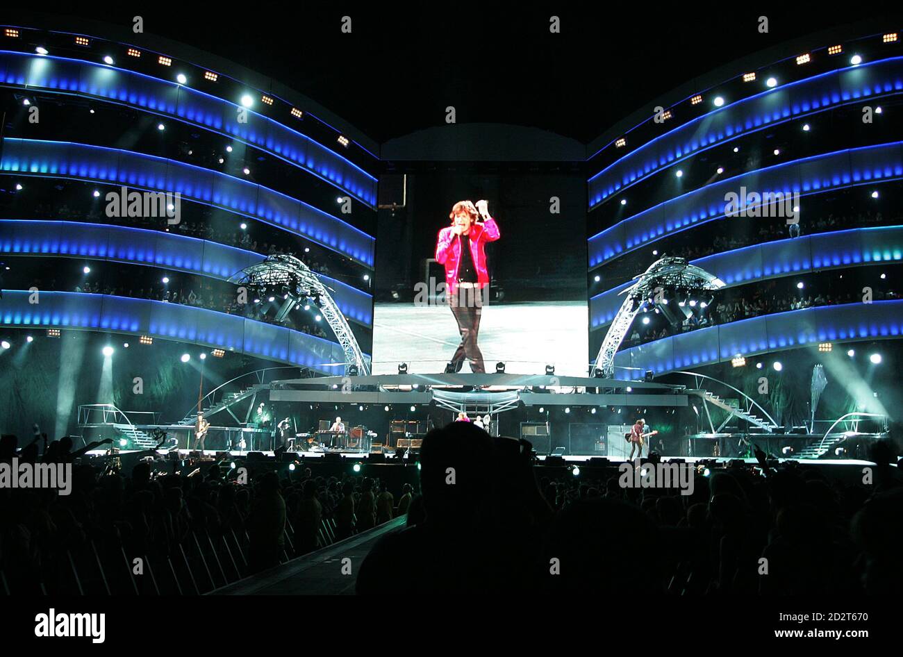 Large screen projection hi-res stock photography and images - Alamy