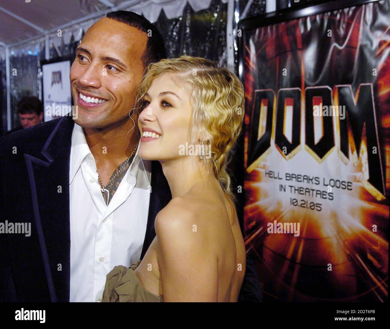 Rosamund pike doom 2005 hi-res stock photography and images - Alamy