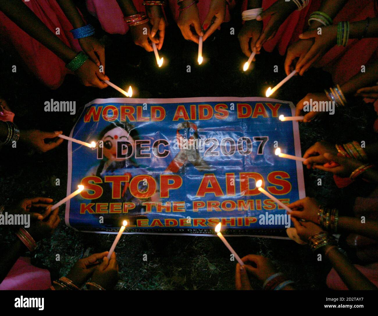 Worlds most deadly virus hi-res stock photography and images - Alamy