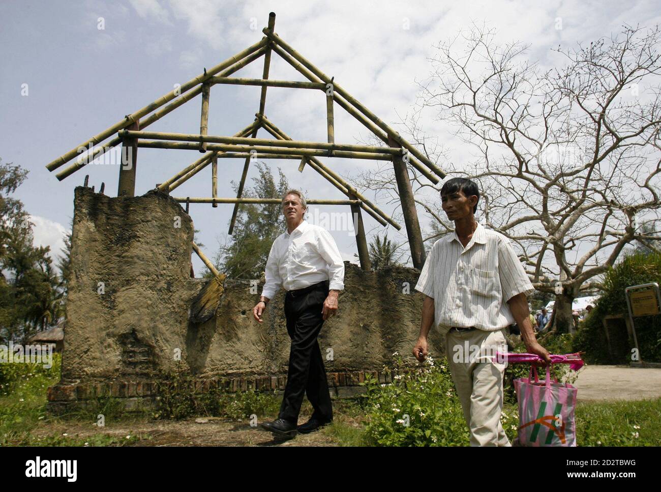 Vietnam war helicopter u.s. hi-res stock photography and images - Alamy
