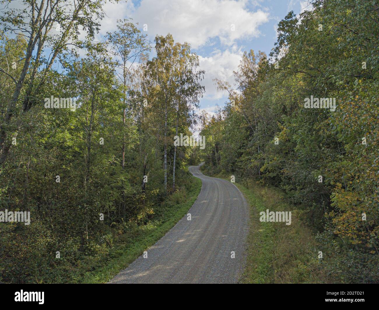 Rural gravel road high quality hi-res stock photography and images - Alamy