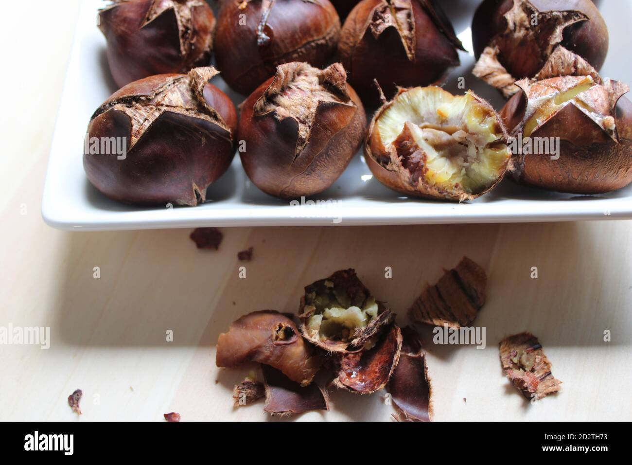 Roasted chestnuts ready to eat hi-res stock photography and images - Alamy