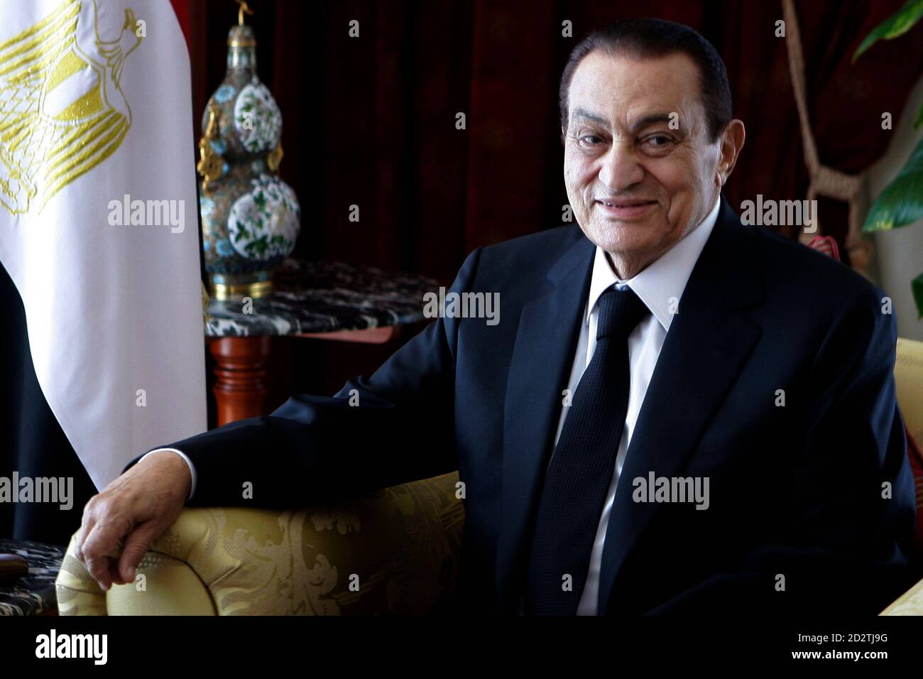 He resumed duties hi-res stock photography and images - Alamy