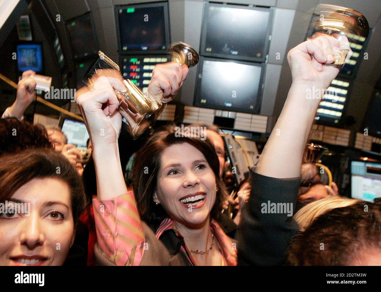 Stock exchange ring hi-res stock photography and images - Alamy