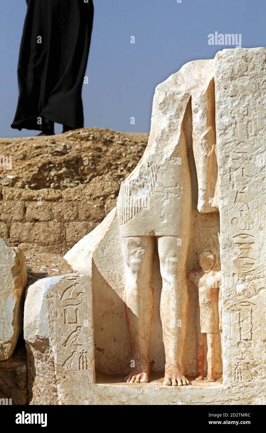 Egypt 5th dynasty hi-res stock photography and images - Alamy
