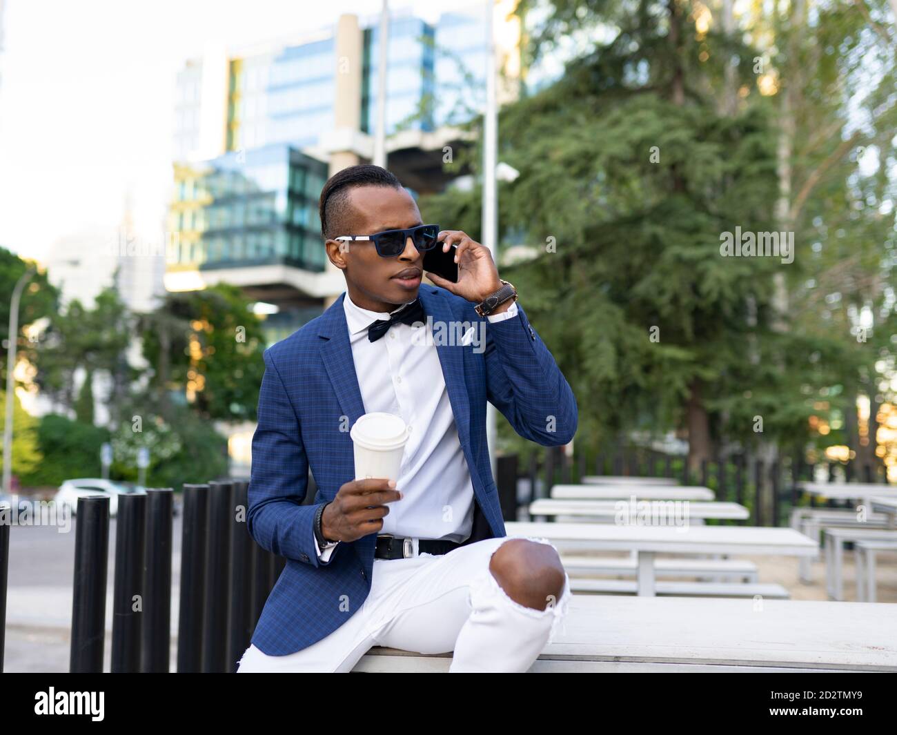 Suit street male smile hi-res stock photography and images - Alamy