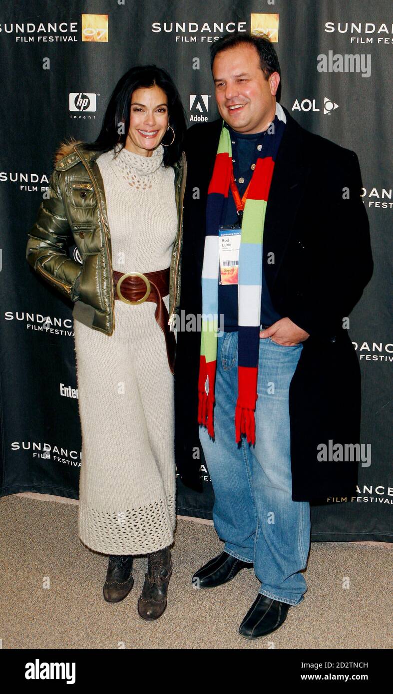 Teri hatcher attend hi-res stock photography and images - Alamy