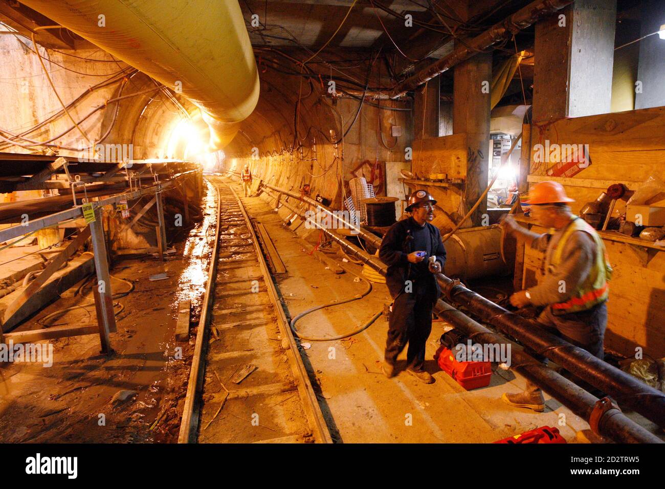 Tunnel construction ny hi-res stock photography and images - Alamy