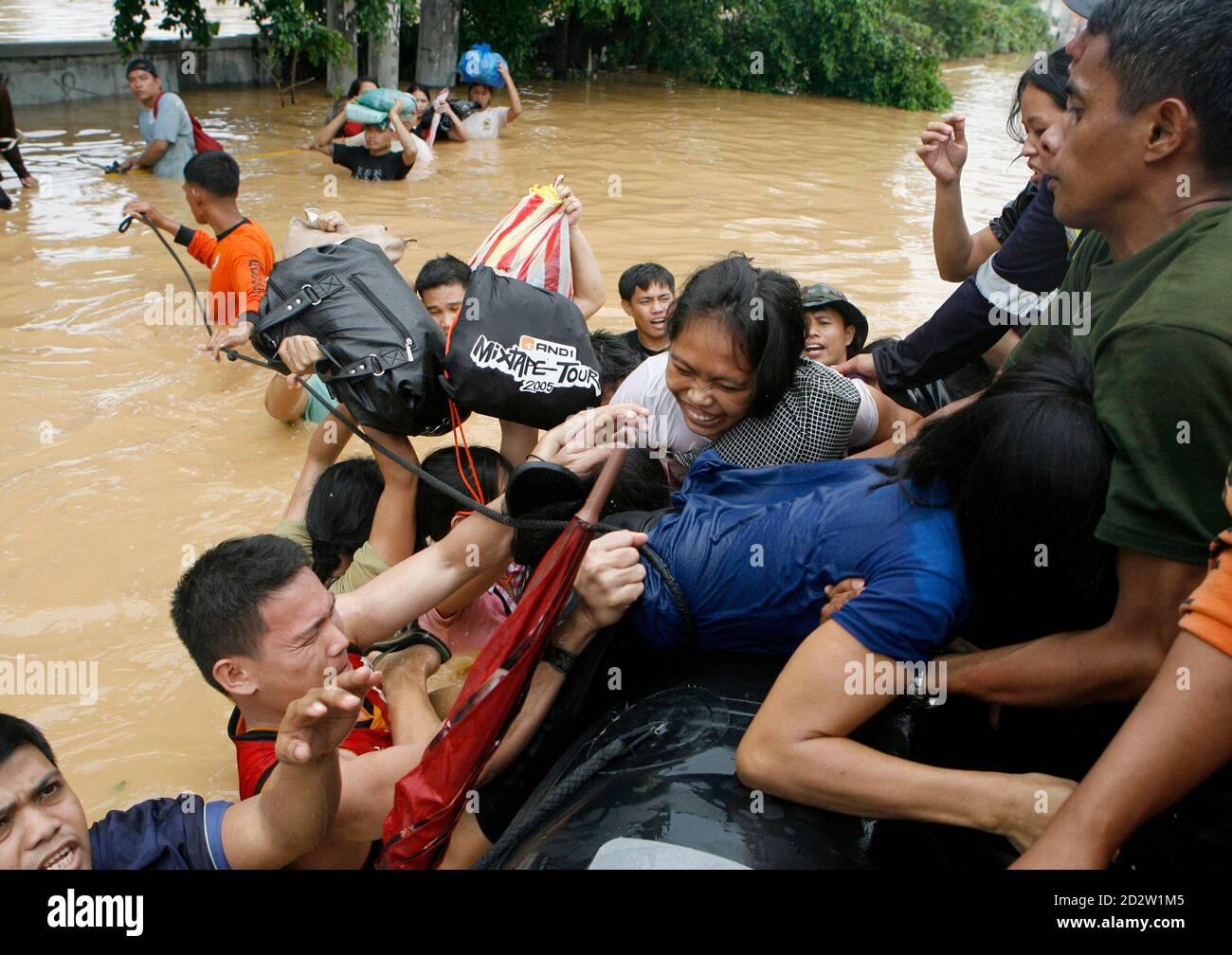 Disaster officials hi-res stock photography and images - Alamy