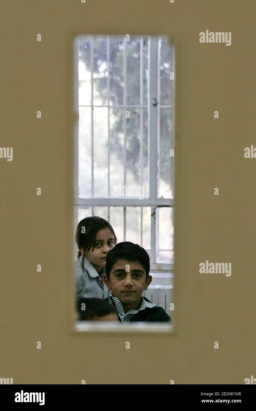 Students Jordan Amman High Resolution Stock Photography and Images - Alamy