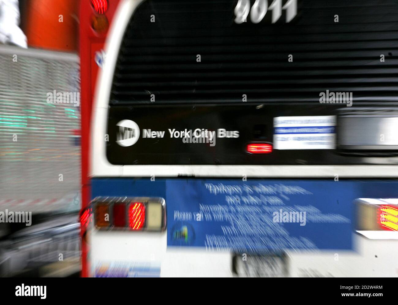 New york mta buses hi-res stock photography and images - Alamy