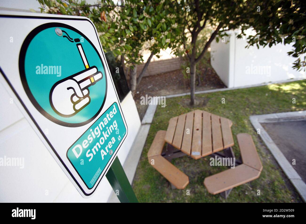 Calabasas sign hi-res stock photography and images - Alamy