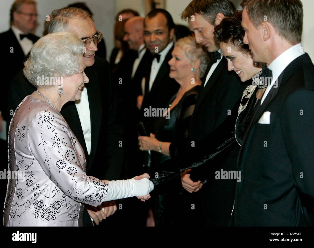 Eva green bond hi-res stock photography and images - Alamy