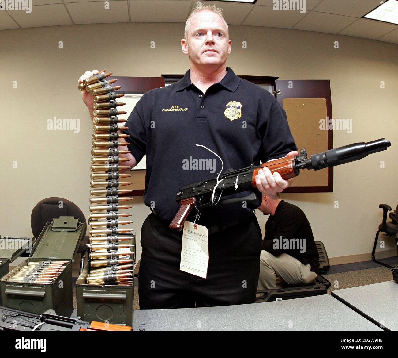 Ak 47 shipment hi-res stock photography and images - Alamy