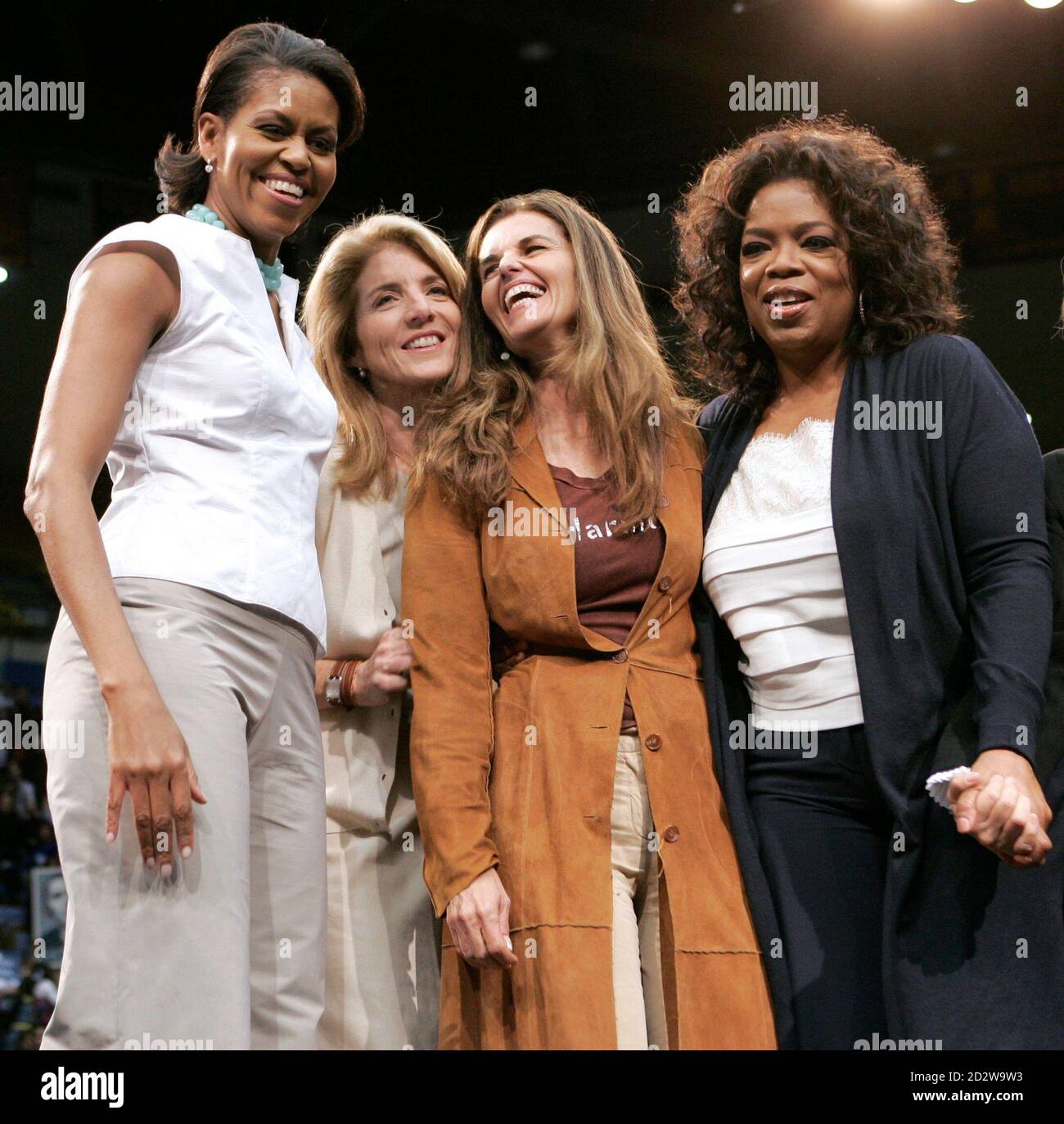 Maria shriver and caroline kennedy hi-res stock photography and images ...