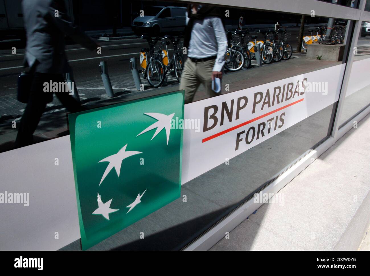 Logo fortis hi-res stock photography and images - Alamy