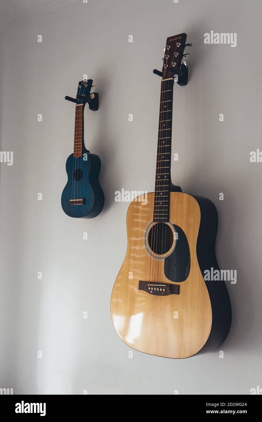 Ukulele guitars background hi-res stock photography and images - Alamy