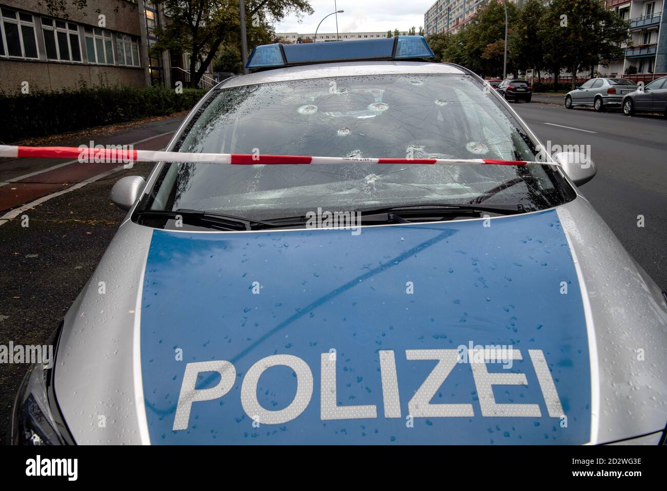 Destroyed police car hi-res stock photography and images - Alamy