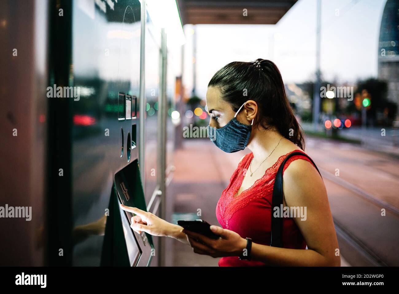 Phone vending machine hi-res stock photography and images - Alamy