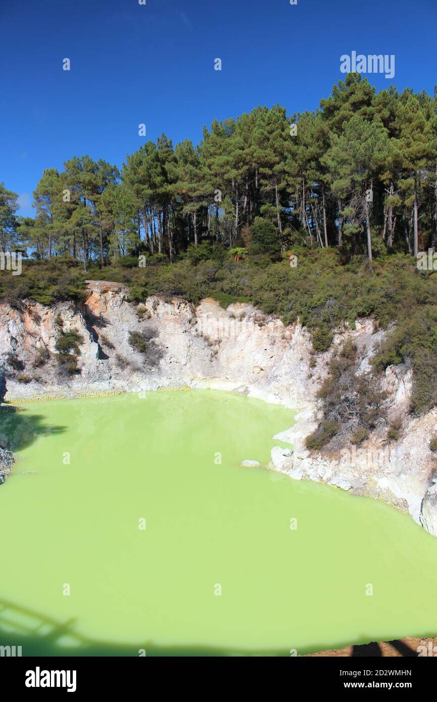 The Devil's Bath, Waiotapu Thermal Wonderland, Rotorua, North Island ...