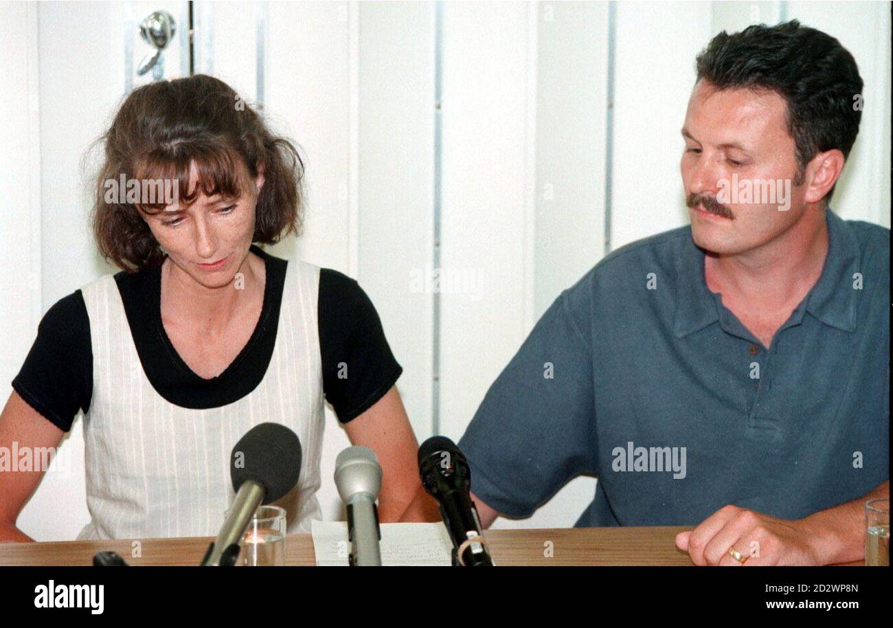 Julie and christopher hook hi-res stock photography and images - Alamy