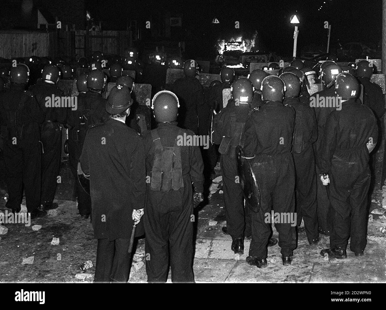 Police in riot gear during the broadwater farm riot hi-res stock ...