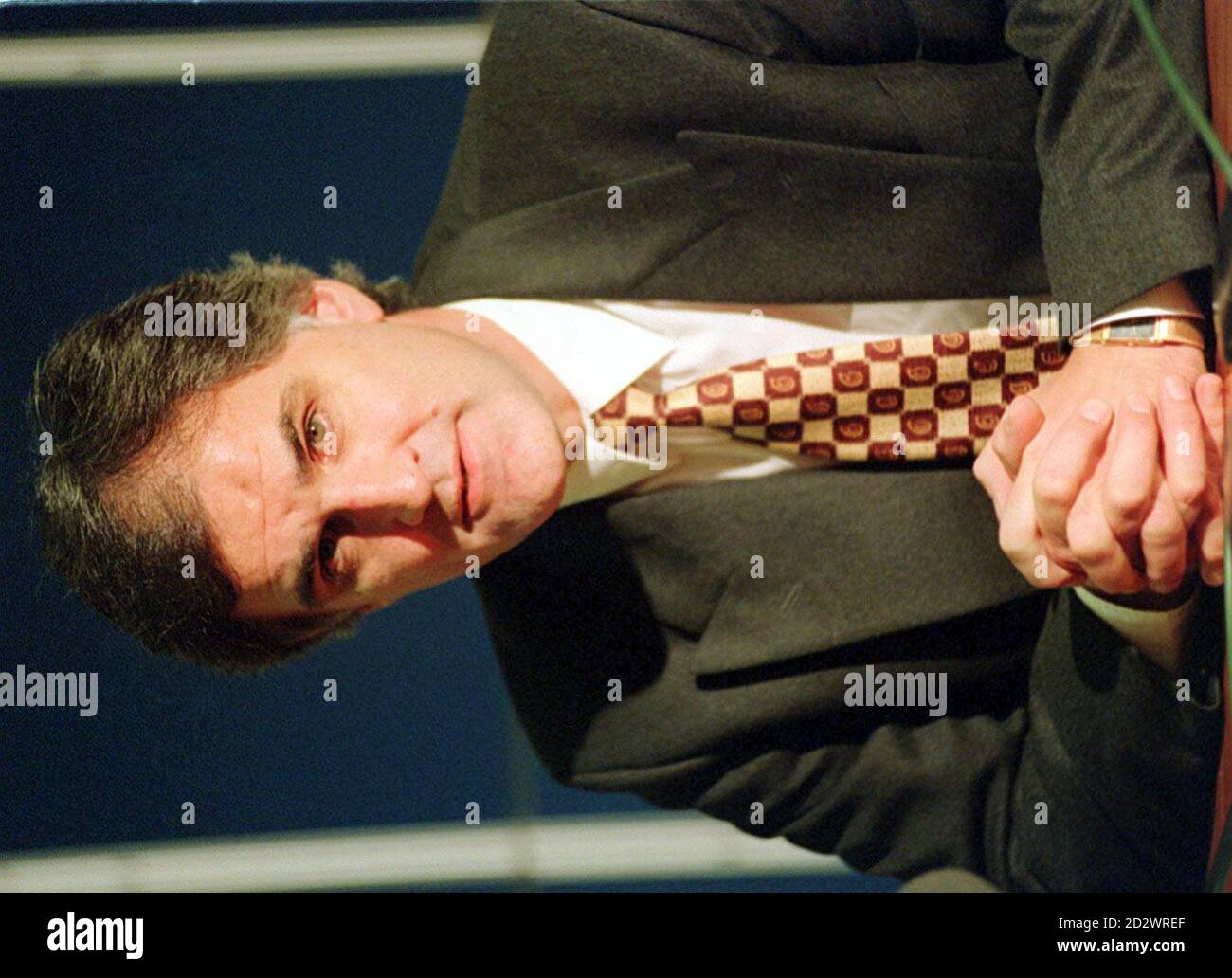 Surgeon alan dickson hi-res stock photography and images - Alamy