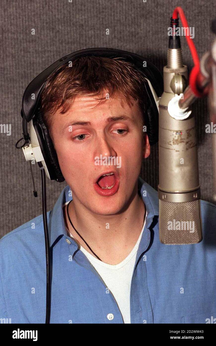 Ex-choir boy Aled Jones recording a unique version of the song 'What ...