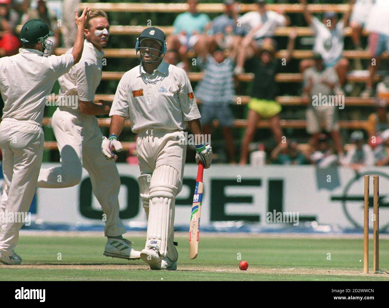 Englands mark ramprakash leaves hi-res stock photography and images - Alamy