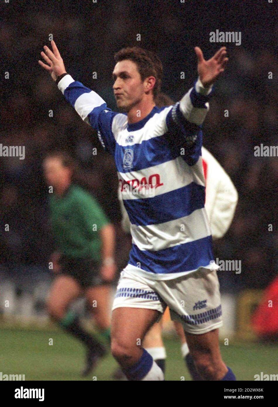 Simon osborn hi-res stock photography and images - Alamy