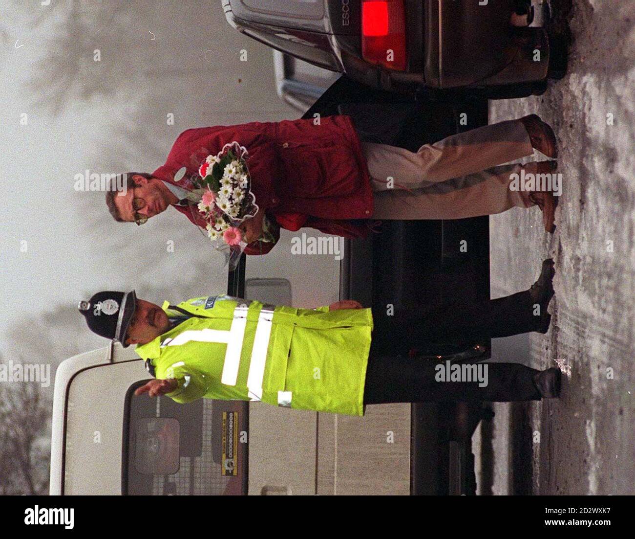 Lorry chieveley service station hi-res stock photography and images - Alamy