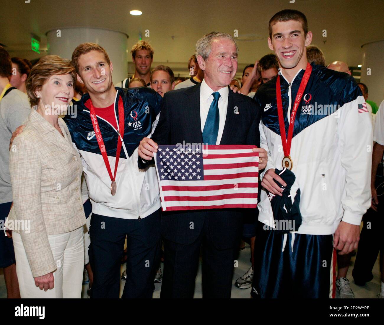 Winner 400 meters hi-res stock photography and images - Alamy