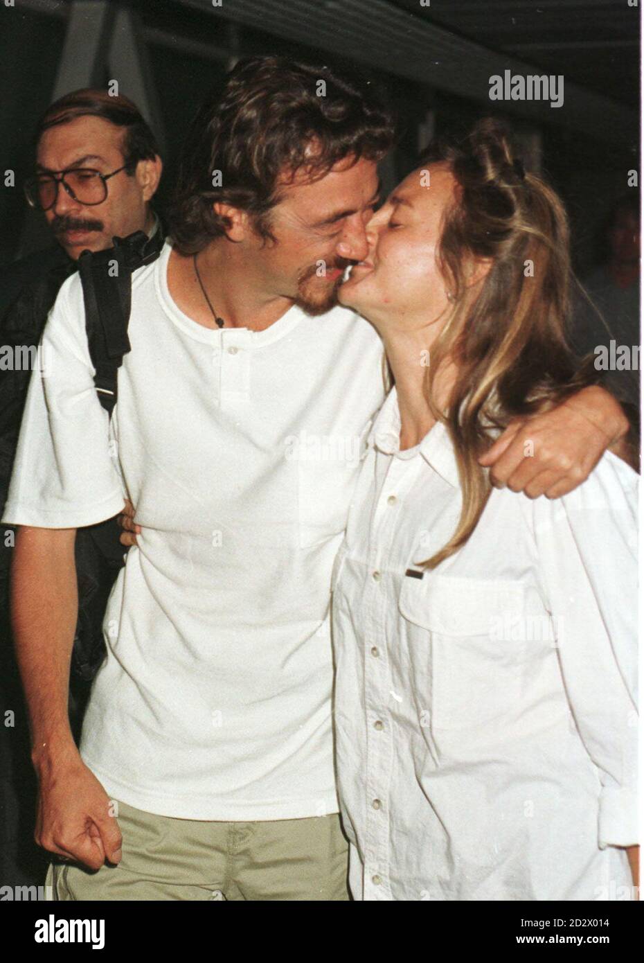 Ship wreck back-packers Steve Nicholson and Caroline Harrison who plan ...