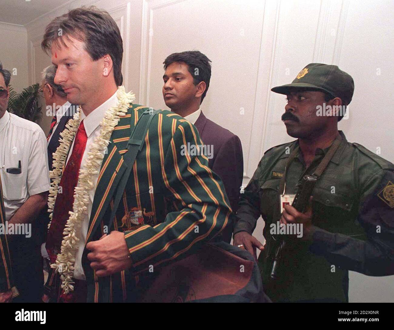Garlands and Guns as Steve Waugh and the Australian Cricket Team arive ...