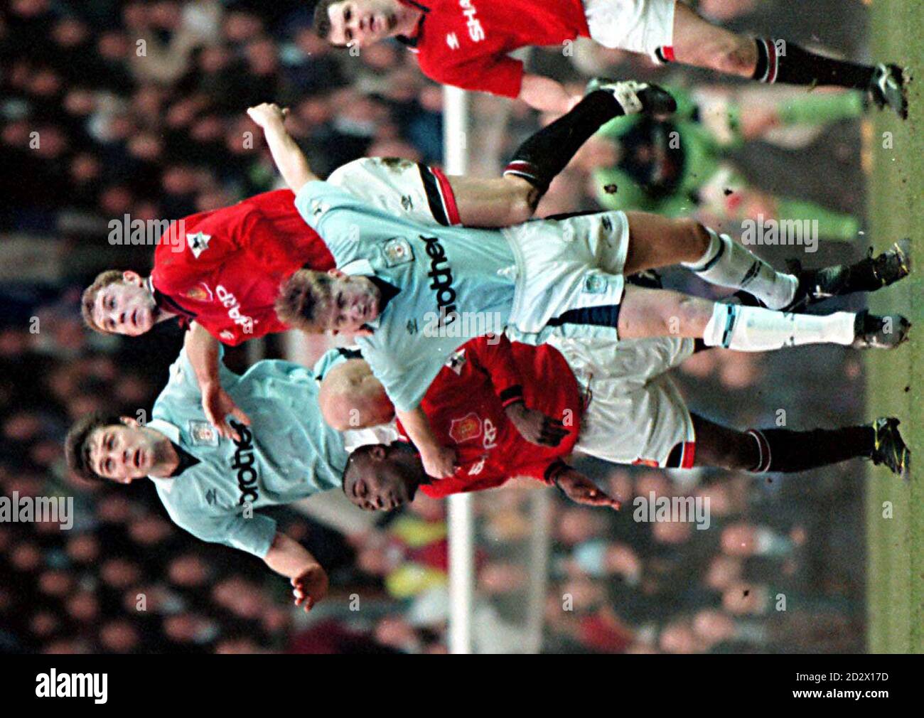 Crowded midfield hi-res stock photography and images - Alamy
