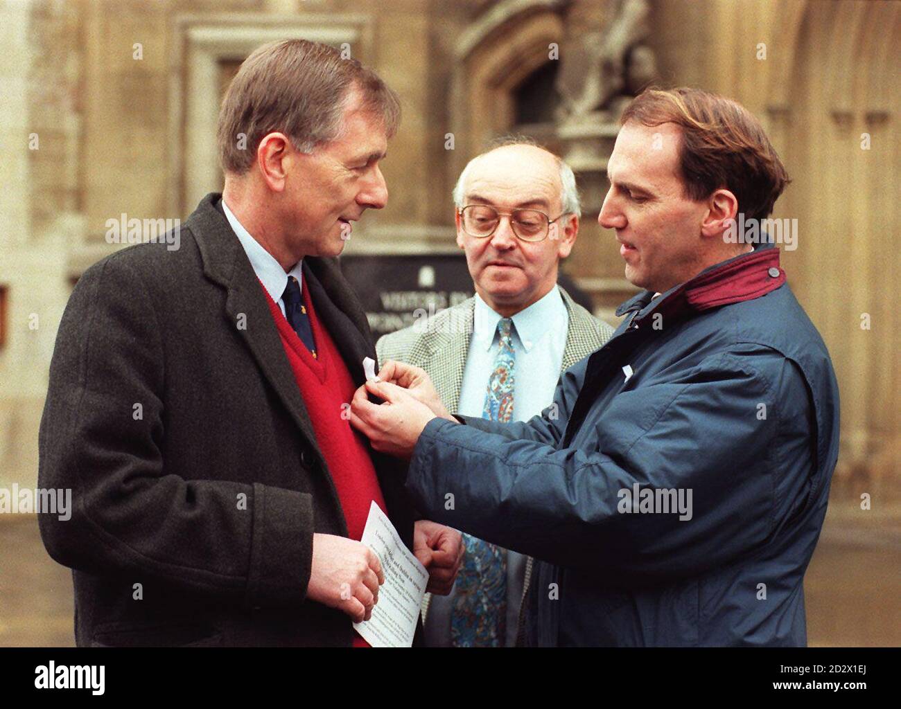 Simon barnes hi-res stock photography and images - Alamy